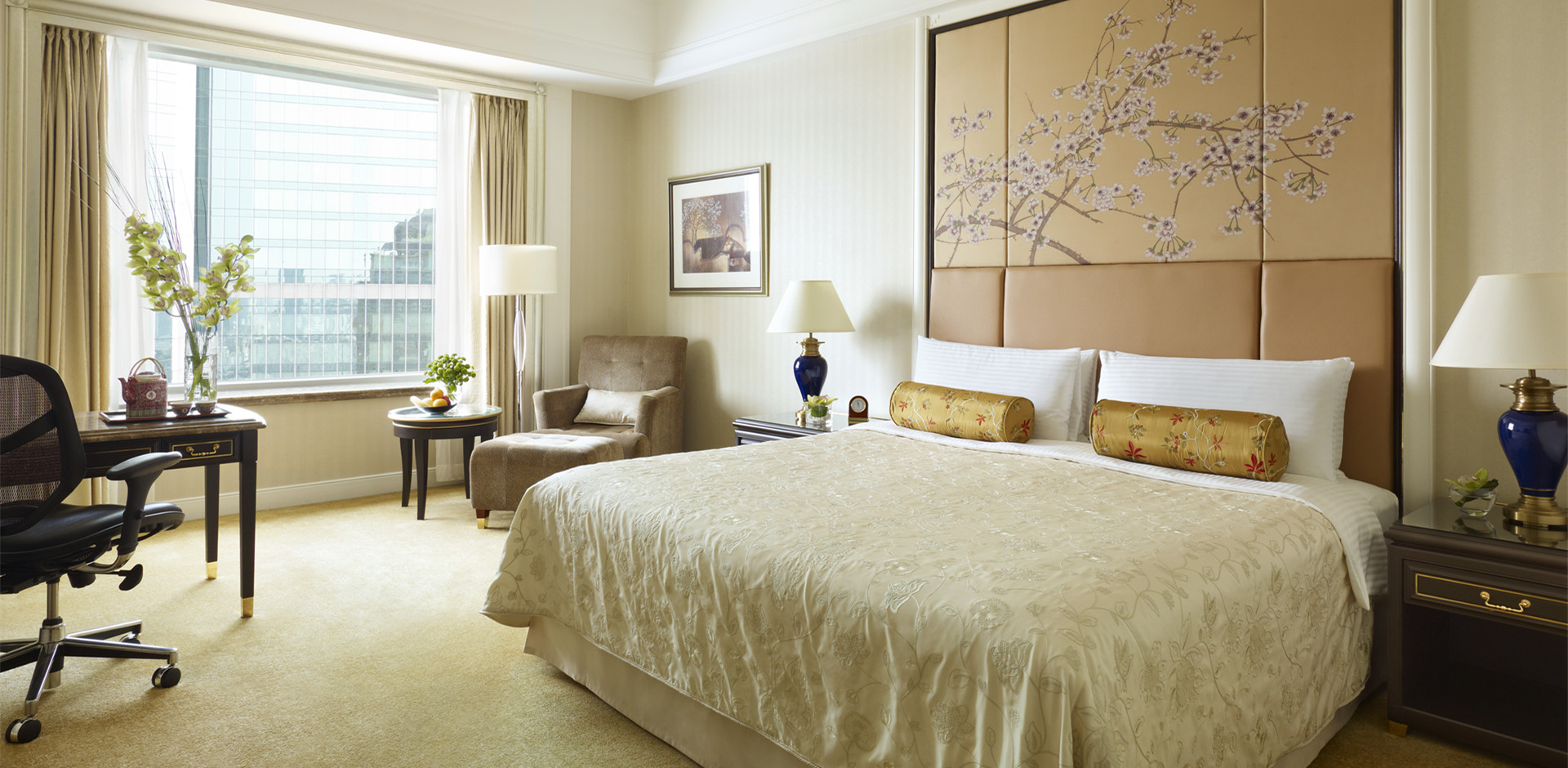 About the River Wing - Booking | Pudong Shangri-La, East Shanghai